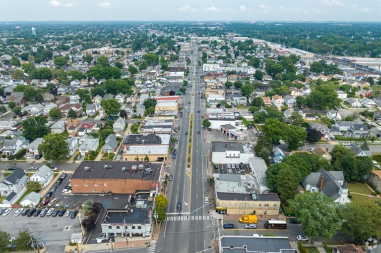 Fresh Meadows: A Quiet, Suburban Gem in Queens, New York – New York City